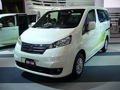 Exploring the Mitsubishi Delica D3 : EVERYCAR